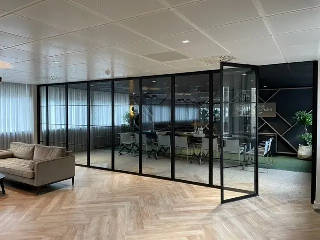 MG100E - FULLY ELECTRIC MOVABLE WALLS - Movable Acoustic Walls